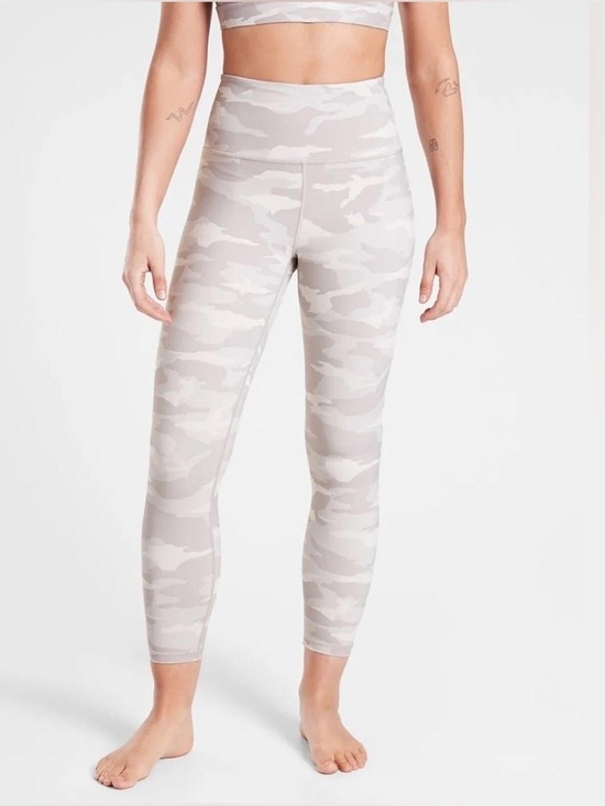 Athleta | Pants & Jumpsuits | Athleta Elation Camo 78 Tights Size Xxs ...